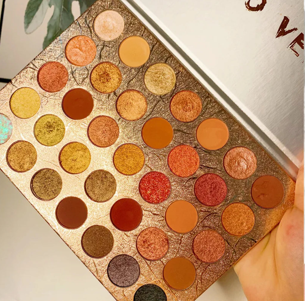 Coco Venus 35 Color Eyeshadow Palette – Bluegrass Bling